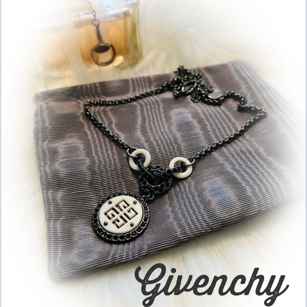 Reduced Rare Givenchy Vintage Gg Signature Logo Penda… - Gem